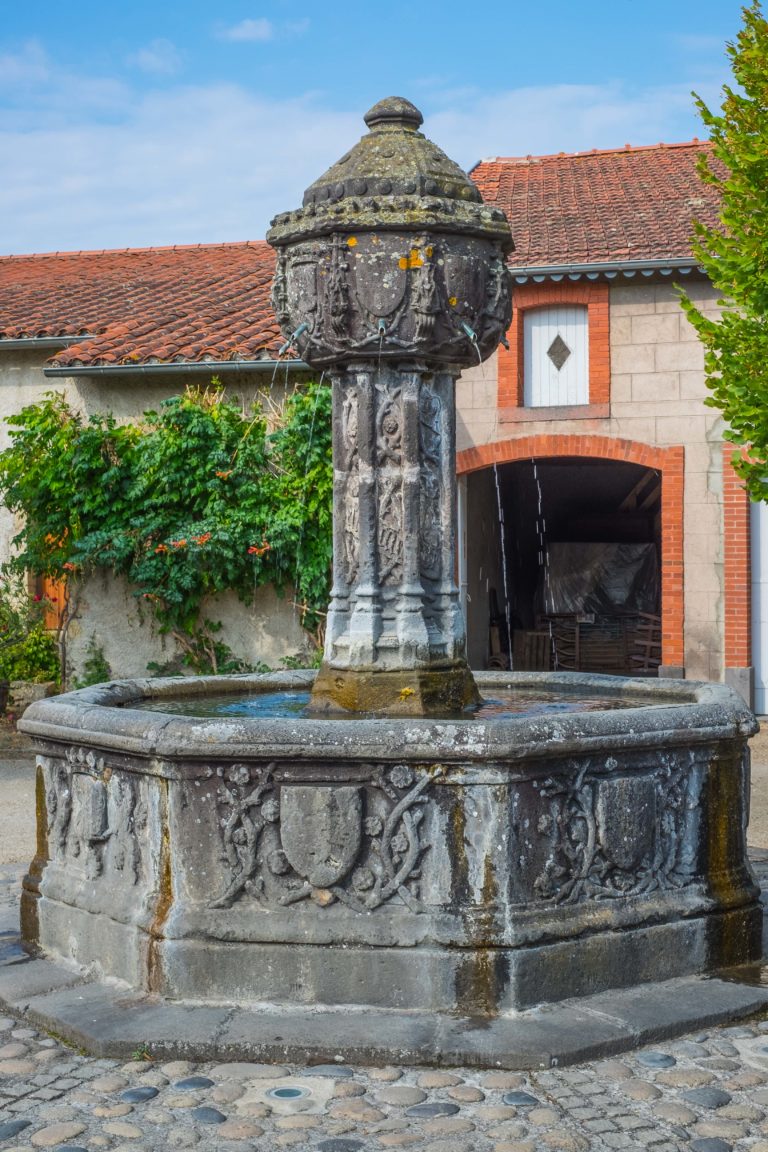 DESTINATION: St. Saturnin - Deep Heart of France