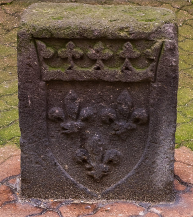 This weekend - get to Montferrand for the Medieval Festival - Deep ...