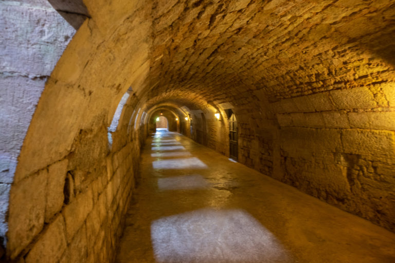 Visit HAUTEFORT - a classic castle in the deep heart of France - Deep ...