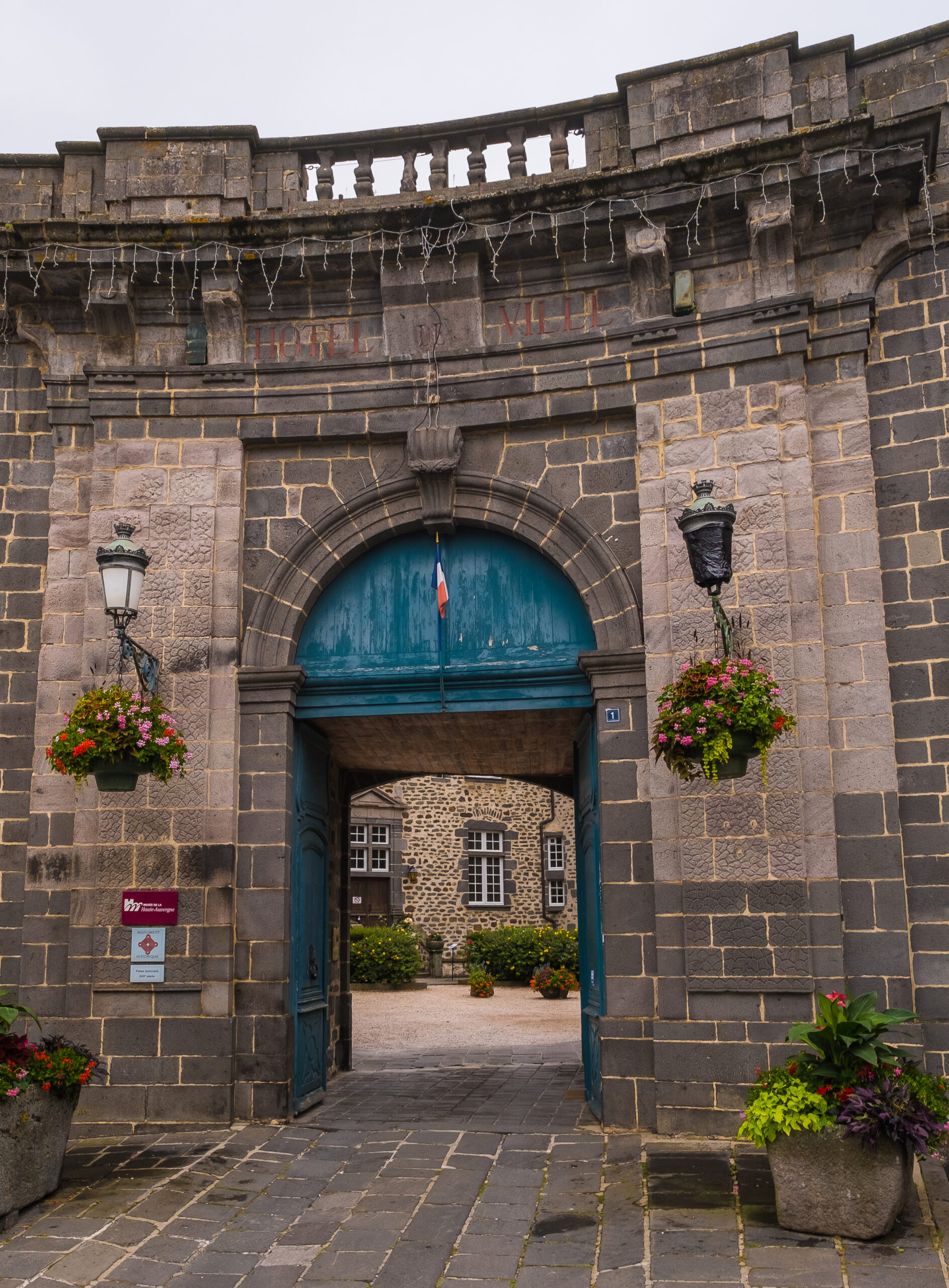 Saint Flour is a "Town for All Centuries" in the deep heart of France ...