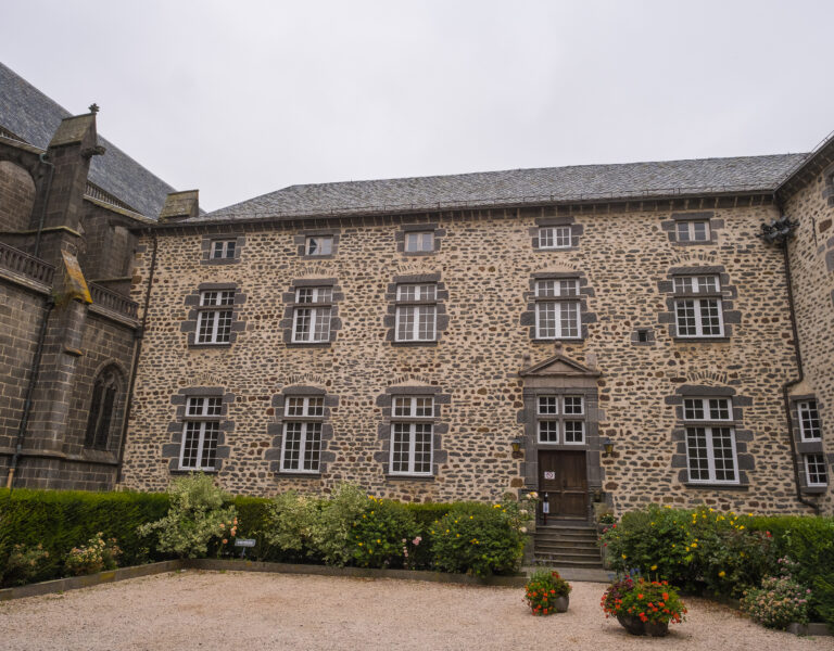 Saint Flour is a "Town for All Centuries" in the deep heart of France ...