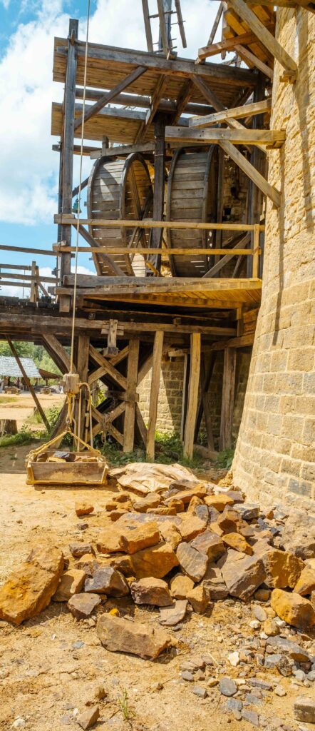 Building a new "medieval" castle at Guédelon - Deep Heart of France