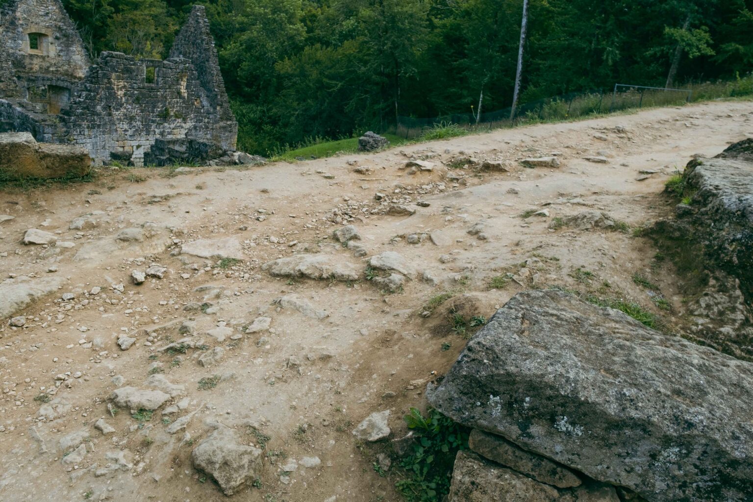 Visit Commarque - an incredible ruined castle with prehistoric roots ...