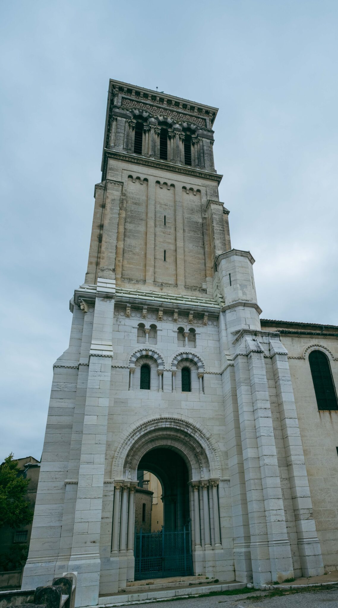 VALENCE: France’s “Gateway to the South” has a big-city feel - Deep ...