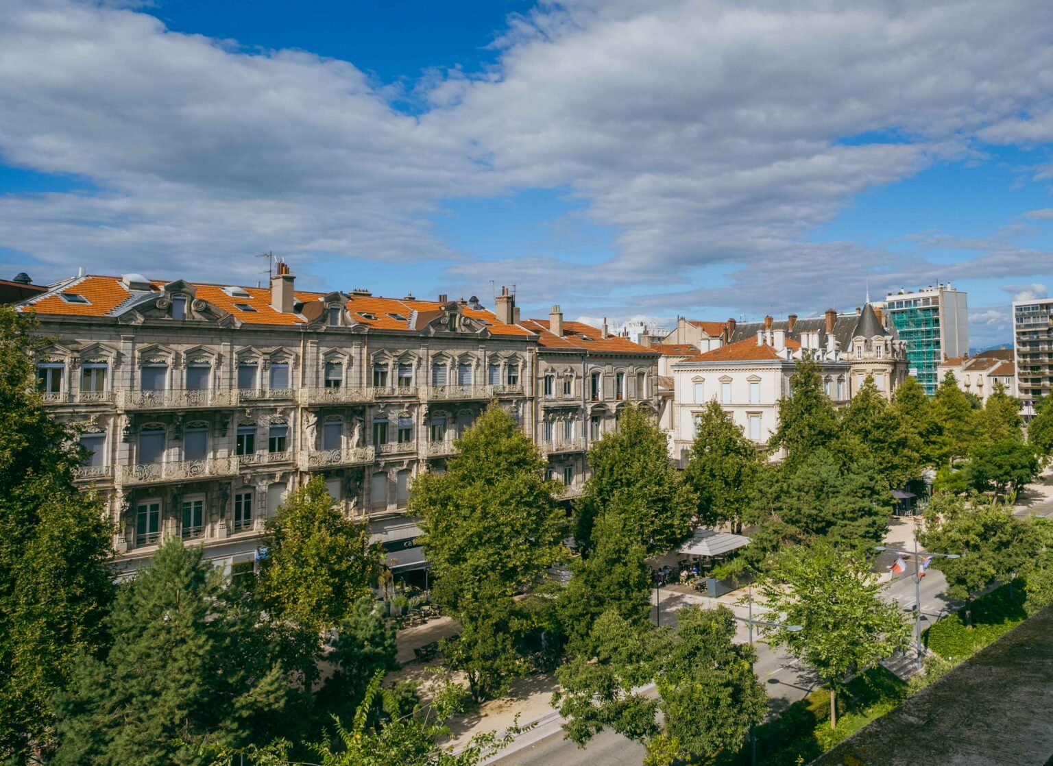 VALENCE: France’s “Gateway to the South” has a big-city feel - Deep ...